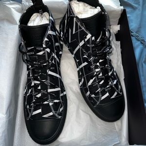 Valentino | Shoes | Valentino Garavani Vltn Hightop Sneakers Authentic ...